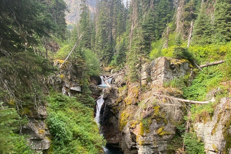 Many Glacier Hikes – WildPath Wanderings